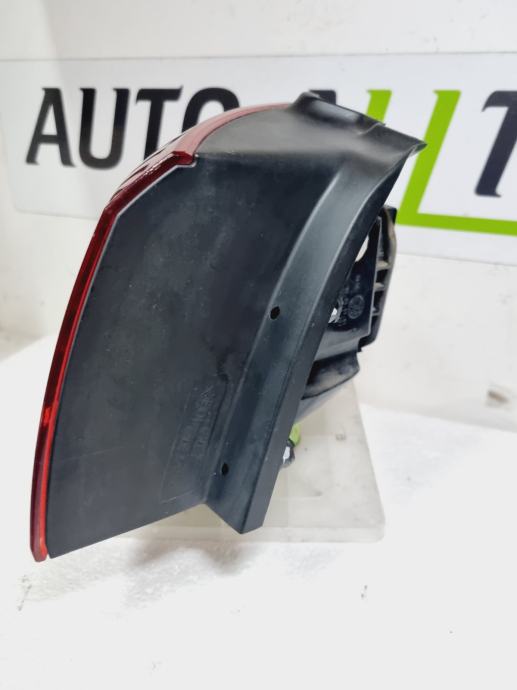 Vw Golf 7 GTI GTD zadnja lijeva vanjska LED lampa svjetlo 5G0945207