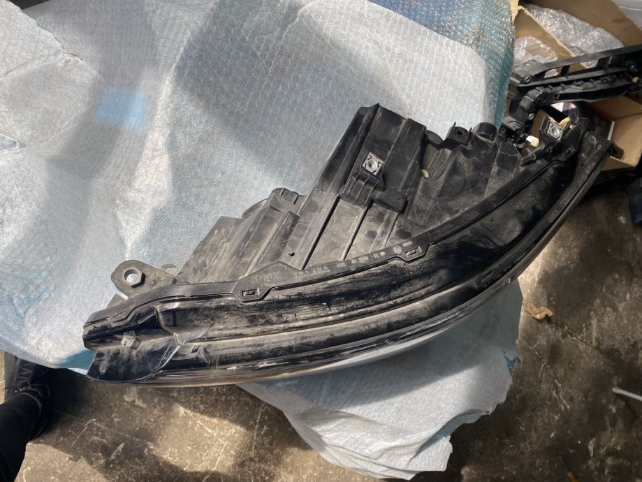 VW GOLF 8 DESNI FAR 5H1 941 005