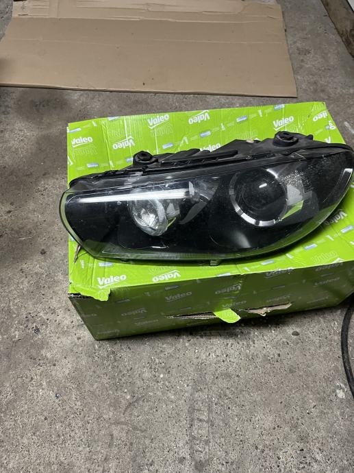 VW Scirocco prednji lijevi orginal far, bi xenon