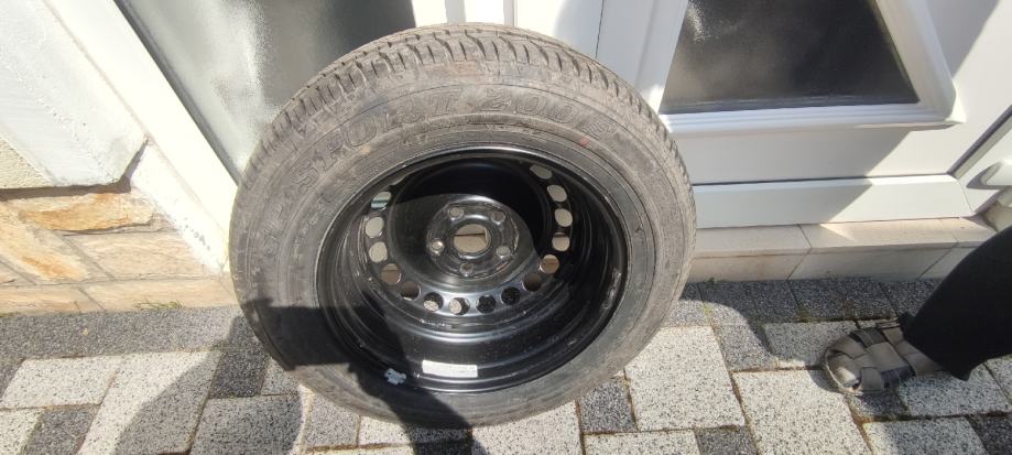 Felga i guma Michelin 6J x 15H2 ET37 VW