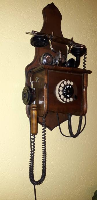 VINTAGE zidni fiksni telefon