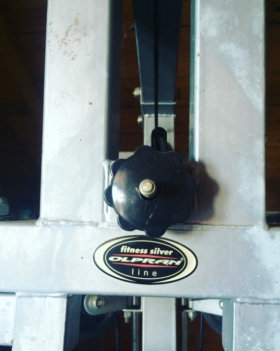 Gladiator sprava za vježbanje