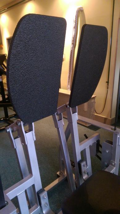 HAMMER STRENGTH MTS SQUAT-LEŽEĆA PREŠA ZA NOGE