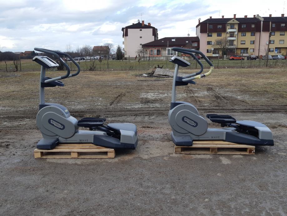 TECHNOGYM WAVE EXCITE 700 2KOM ZA 1500KN
