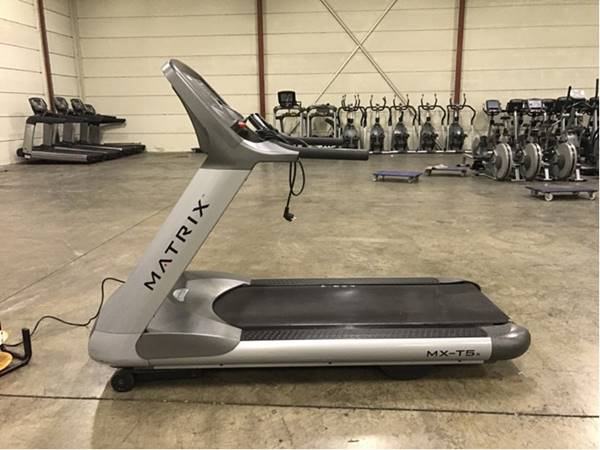 Traka za trčanje Matrix MX-T5x