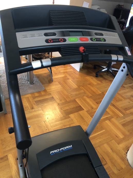 Traka za trčanje Pro-Form Style 4500