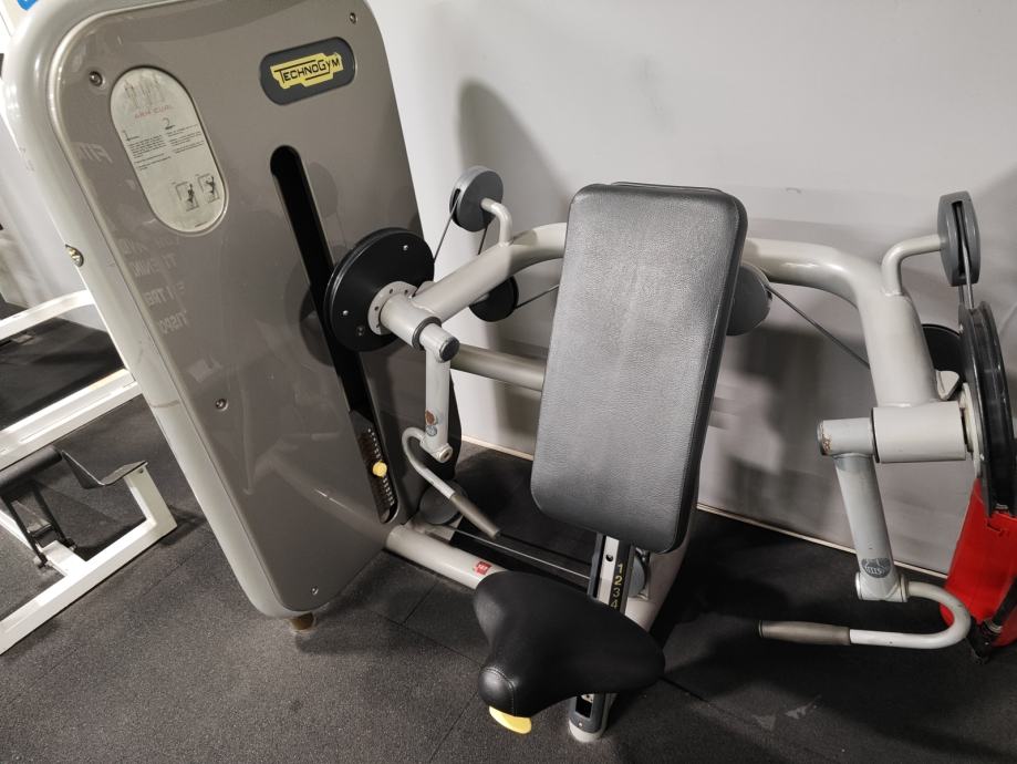 Sprava za biceps pregib