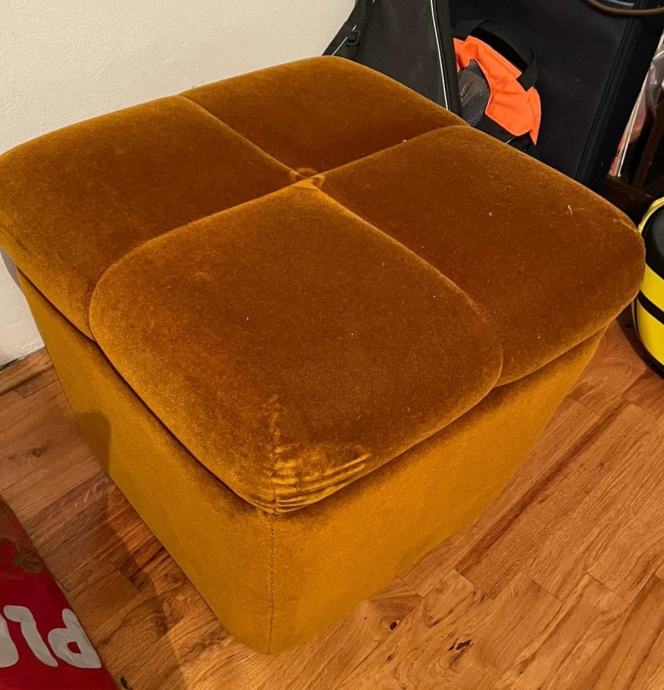 Retro rasklopnj kauč sa foteljom