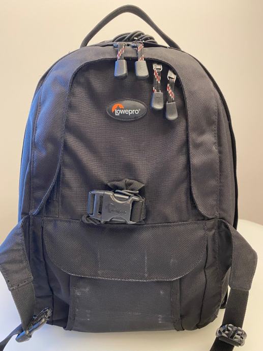 Foto ruksak LowePro Mini Trekker AW