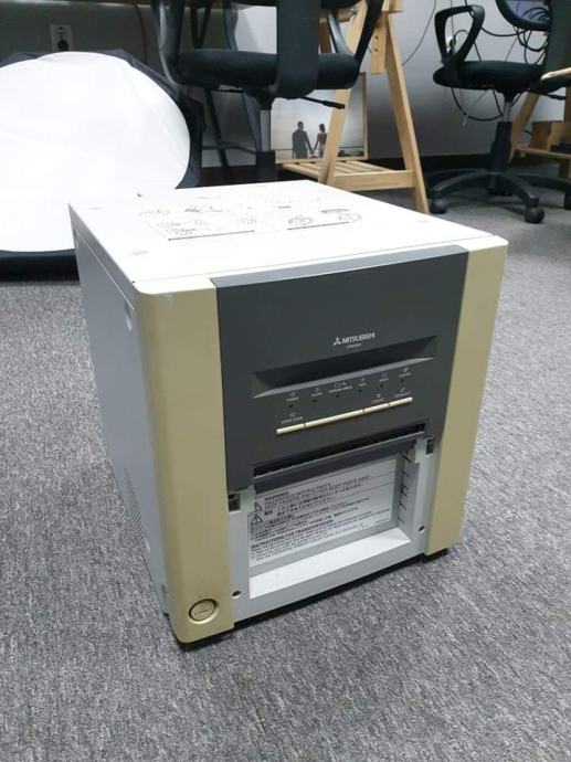 Foto printer termosublimacijski Mitsubishi Cp9550DW + papir