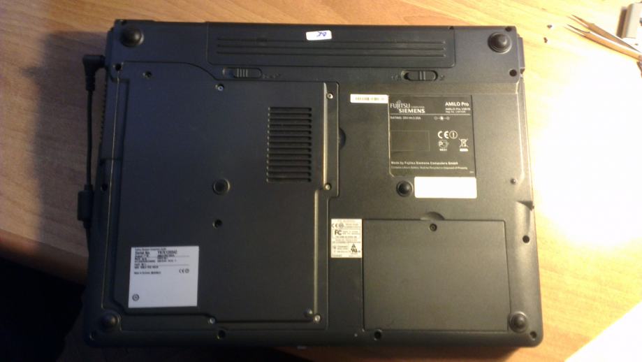 Fujitsu AMILO Pro V3515 - 15.4 CPU 2.0Ghz HDD320gb DDR2 2GB- KAO NOV!