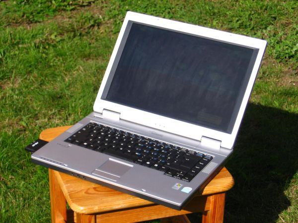 Fujitsu Siemens Amilo L7310W