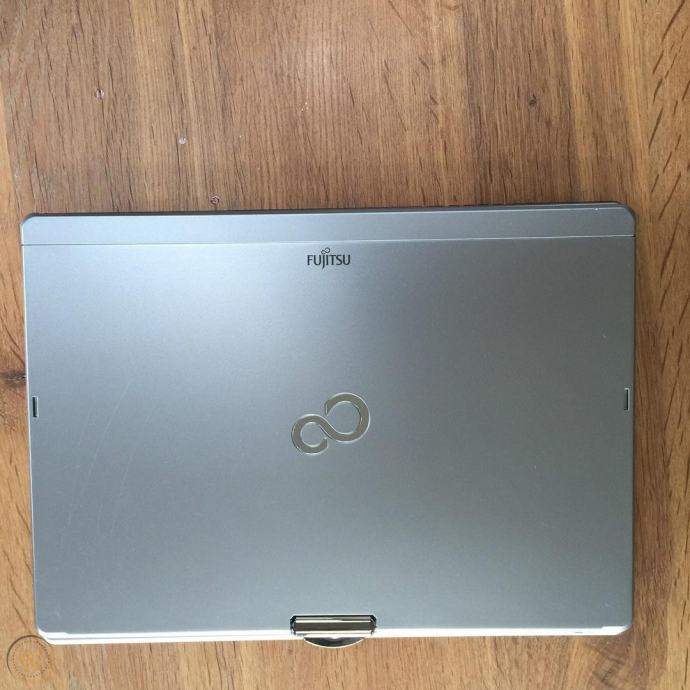 Fujitsu T902 i5-3340m 8GB 130GB SSD 13.3 TOUCHSCREEN autodijagnostika