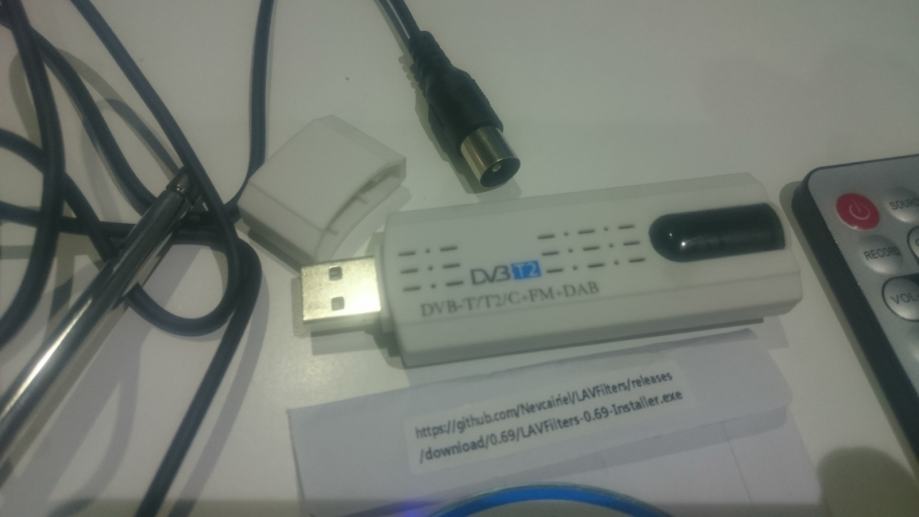 Digital-USB-DVB-T2-DVB-T-DVB-C-FM-DAB-HDTV-Stick-Tuner-Receiver