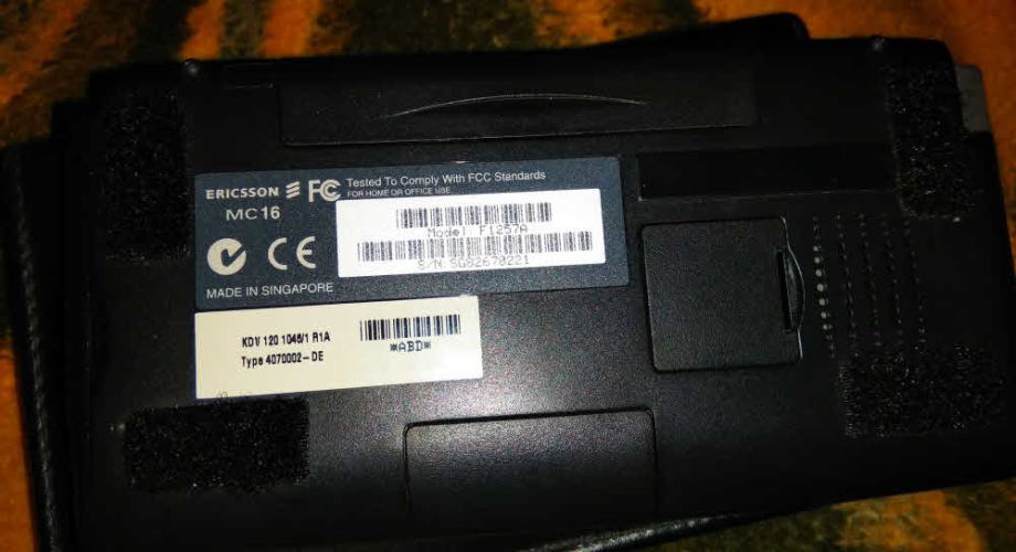 Retro ručno računalo kompjuter PC Ericsson MC16 Windows CE handheld