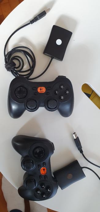 BEŽIČNI GAMEPAD ZA PC(JOYSTICK) Logitech Cordless Rumblepad 2 (CRNI)