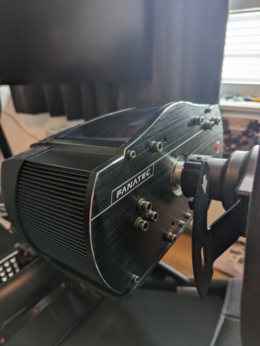 Fanatec CSW 2.5, pedale i volan