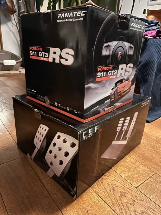 Fanatec GT3RS v2 + Pedals CSR Elite