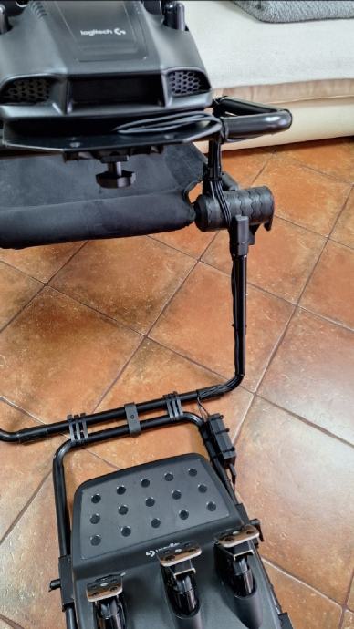 g29 gaming sim racing setup cockpit