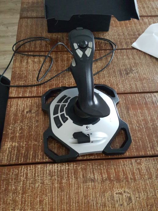 Logitech Extreme 3D PRO precision flightstick