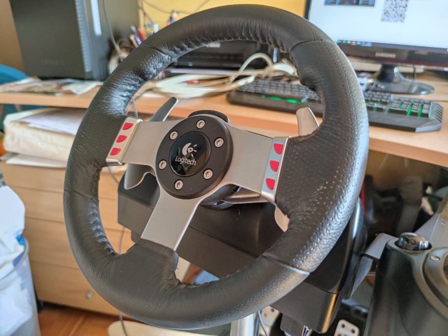Logitech G27 s H shifterom volan za PC
