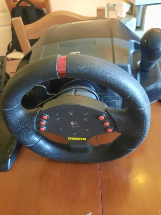 Logitech® MOMO® Racing Force Feedback Wheel volan za PC