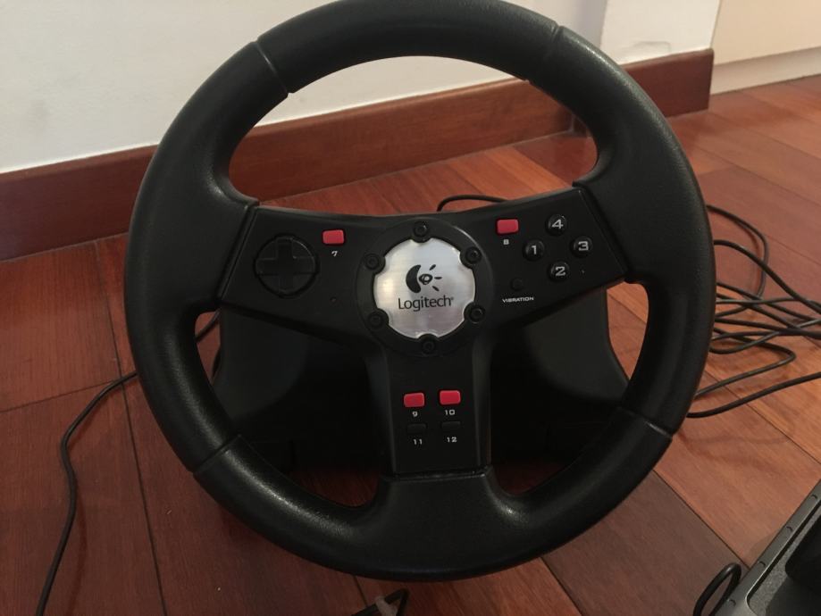 Logitech volan i pedale za PC