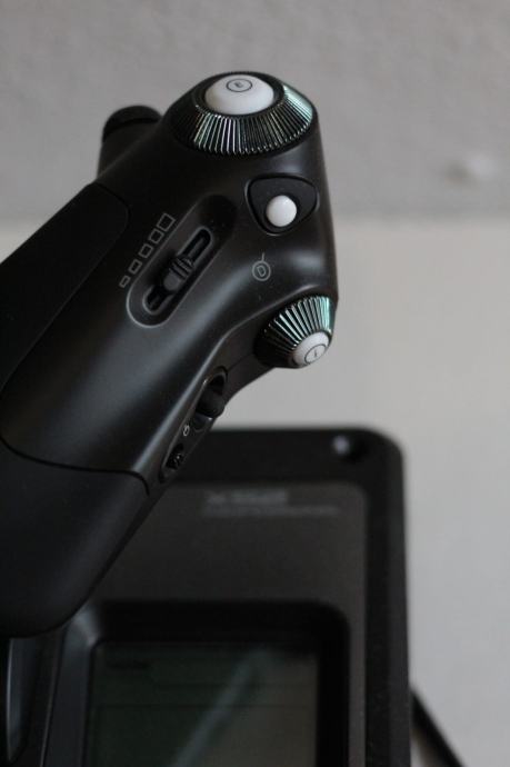 Prodajem Logitech G X52 Professional H.O.T.A.S.