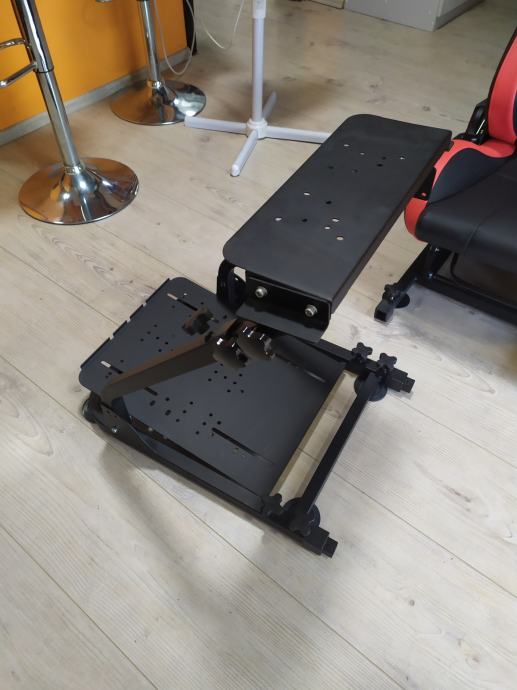 Sim Rig/Simulator GT Omega + RS6 Seat