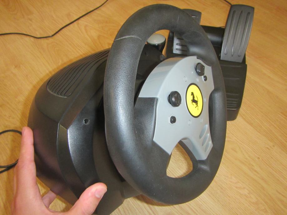 Thrustmaster - Force Feedback Racing Wheel