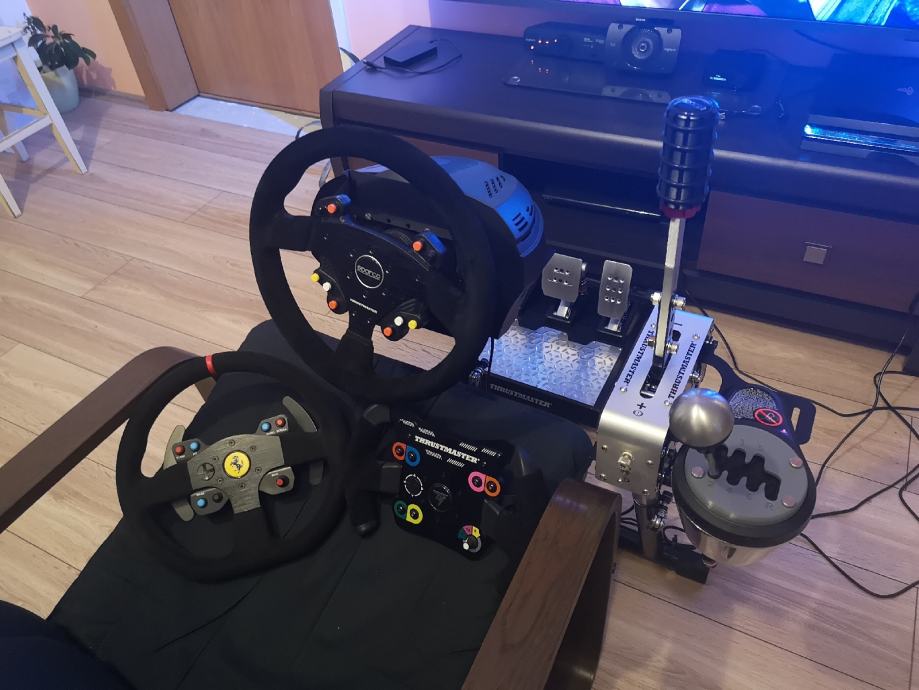 Thrustmaster sim racing setup