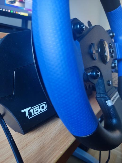 Thrustmaster T150 Force Feedback volan, kao novo, garacija!
