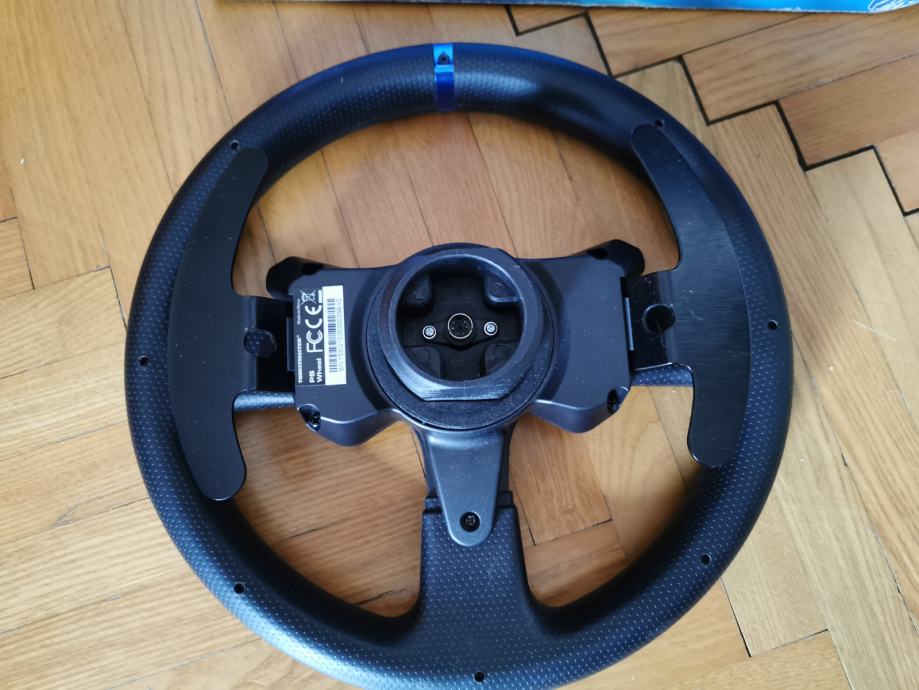Thrustmaster T300 RS + Ferrari F1 volan (mod)