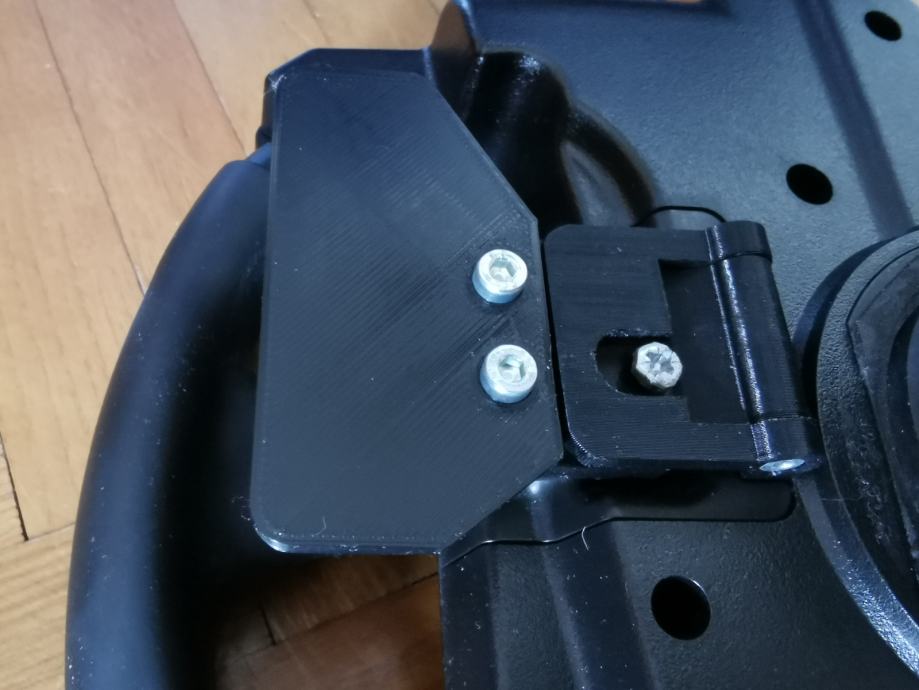 Thrustmaster T300 RS + Ferrari F1 volan (mod)