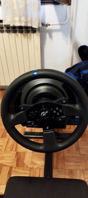 Thrustmaster t300GT + Playseat