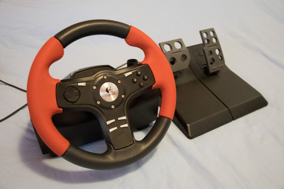 Volan Logitech Formula Force EX