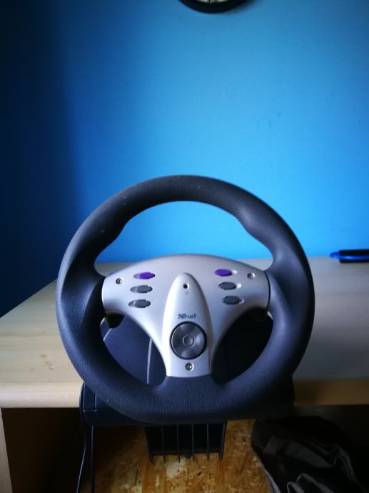 Volan za PC Thrustmaster