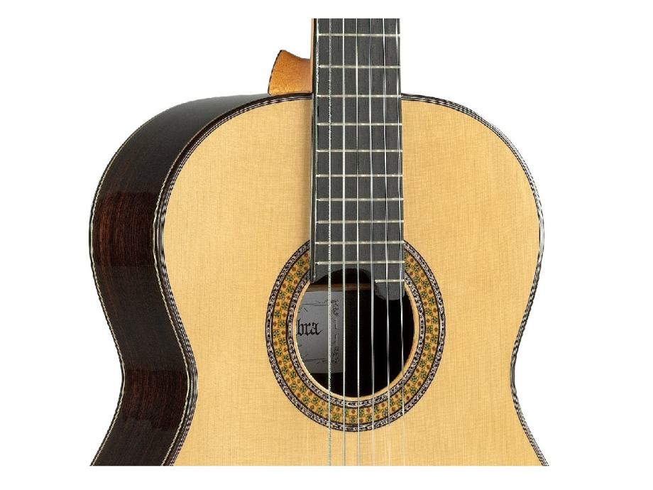 ALHAMBRA 11P NAT klasična gitara s koferom