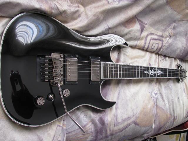 BC RICH ASSASSIN PX3 + gratis pojačalo