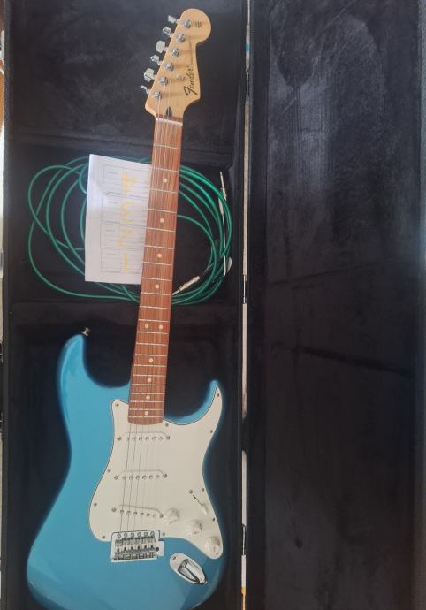 Električna gitara Fender Stratocaster