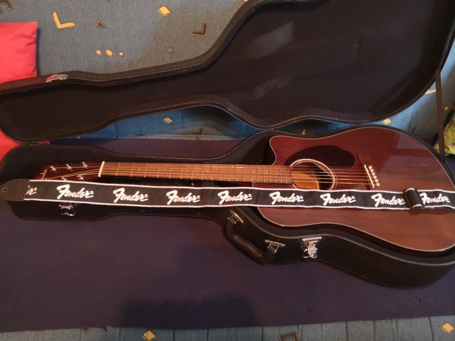 Fender SCE-140 Dreadnought All-Mahagoni