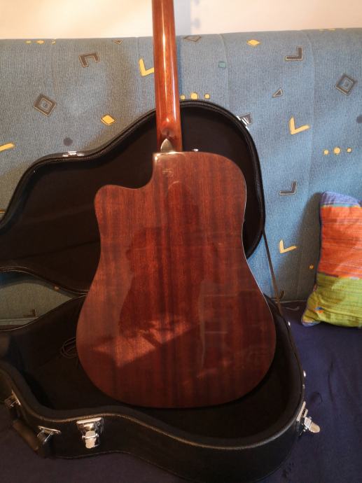 Fender SCE-140 Dreadnought All-Mahagoni