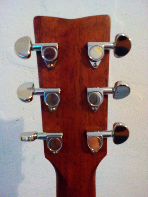 Gitara Akusticna Yamaha - GARANCIJA!