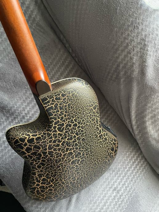 Smiger gitara elektroakusticna