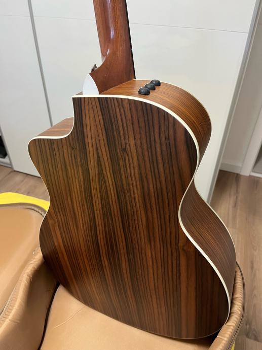Taylor 214 ce