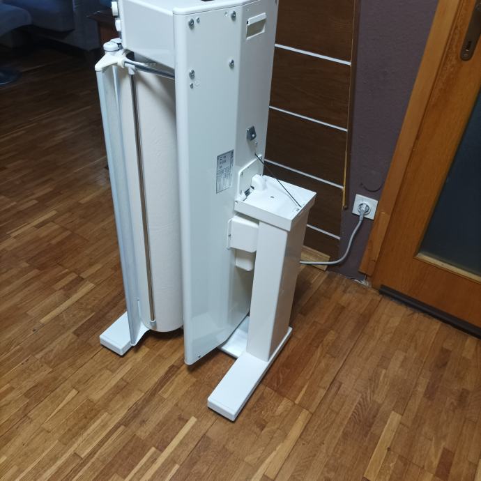 Miele valjak za peglanje glačanje sa opcijom pare novi model