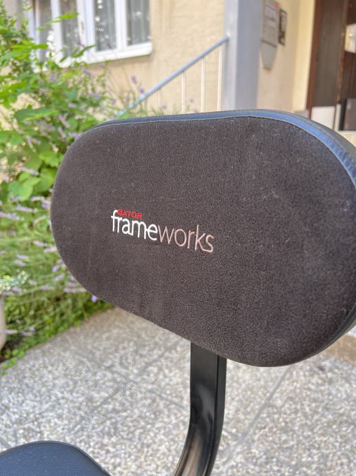 Gator Frameworks GFW-GTR stolica i stalak za gitaru