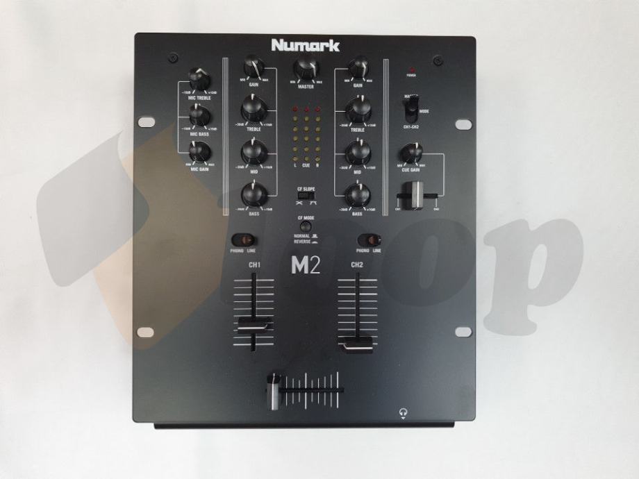 Numark M2