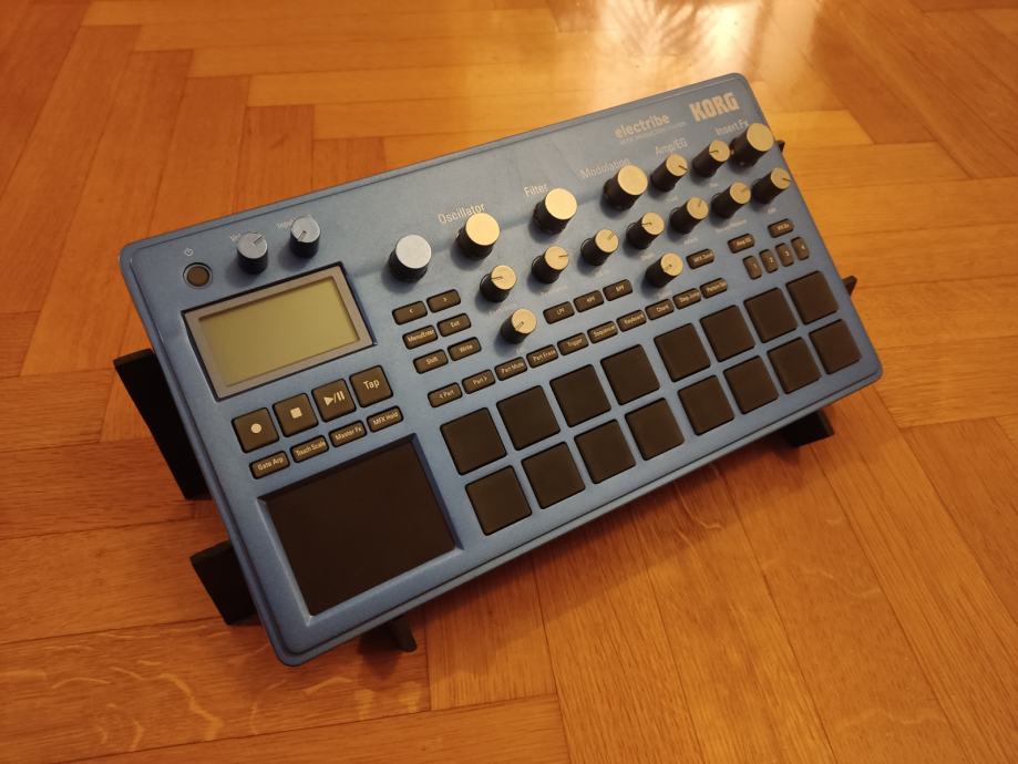 Korg Electribe 2 + sklopivi stalak