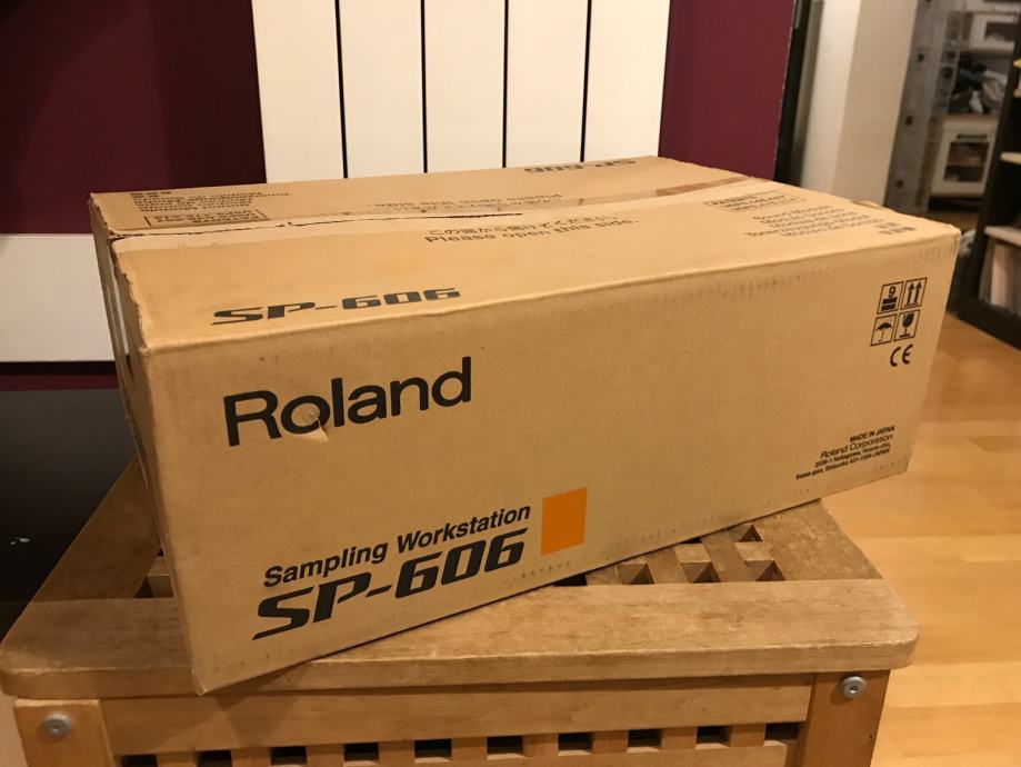 Roland SP-606 Sampling Workstation sampler
